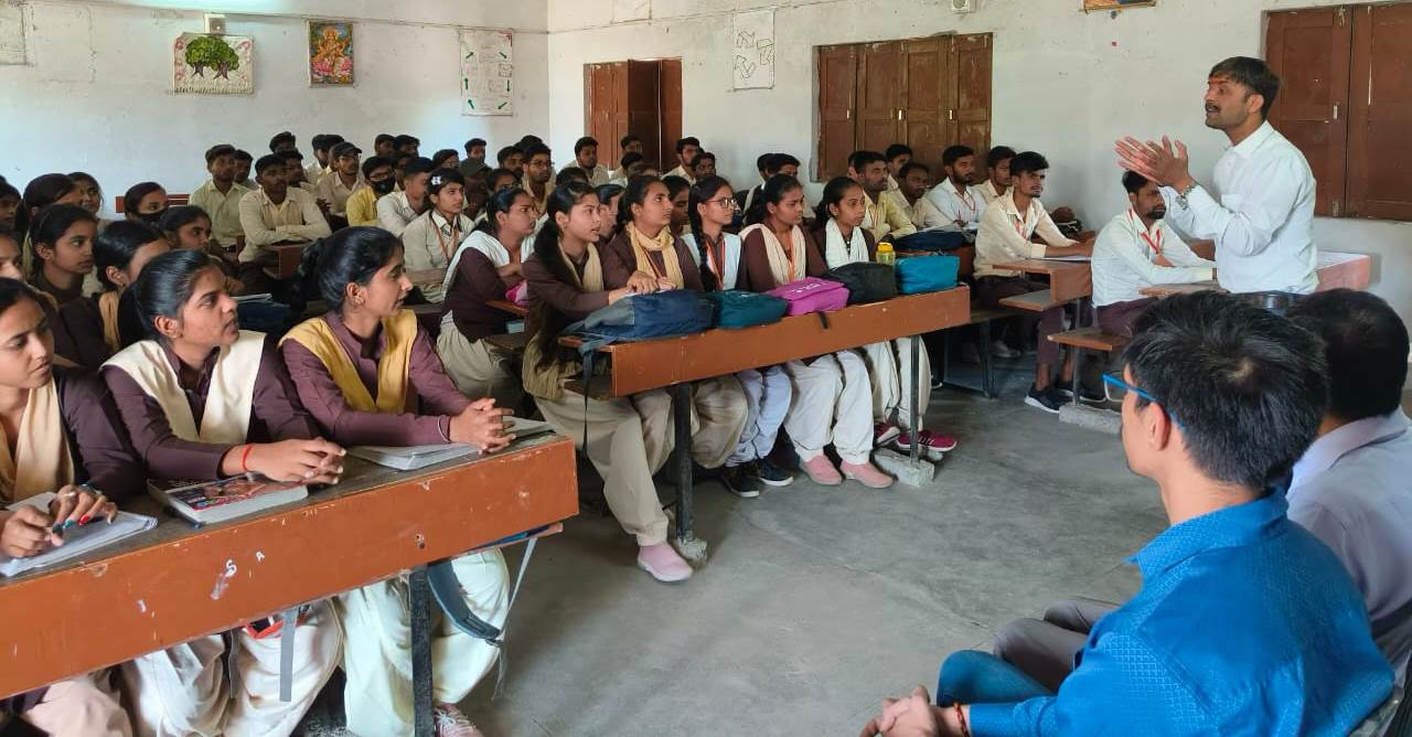 Digvijai Nath Post Graduate College